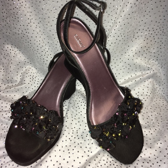 FIONI Clothing | Shoes | Euc Fioni Black Sparkle Ruffled Wedges | Poshmark